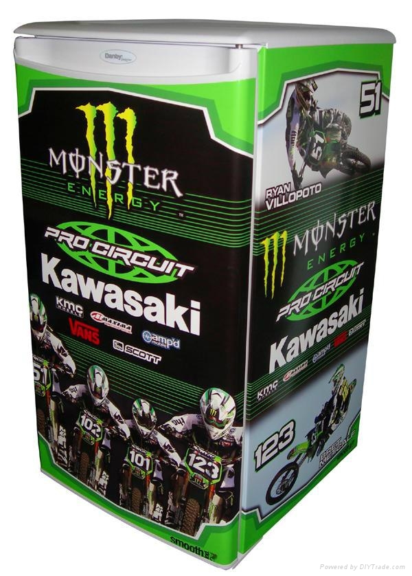 Screen printed PE,PP,PVC vinyl Sticker on Showcase - PVC sticker ...