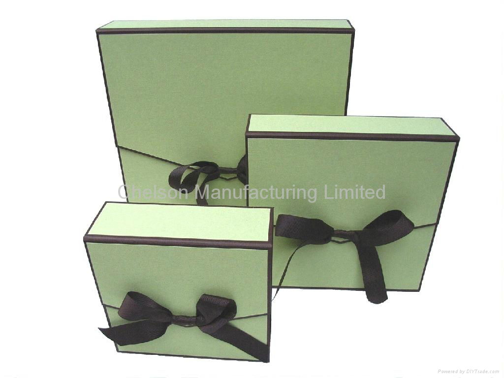 Hinge box w/ribbon & magnetic closure (Hong Kong Manufacturer) - Paper ...
