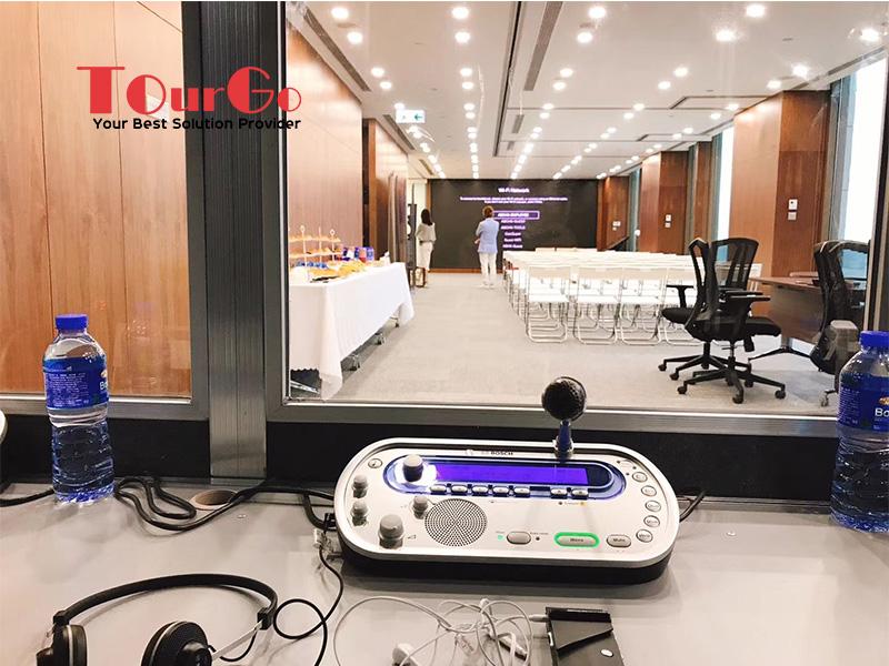 2-Person Simultaneous Interpretation Booths in Orange - TG-2SBOOTHS-O ...