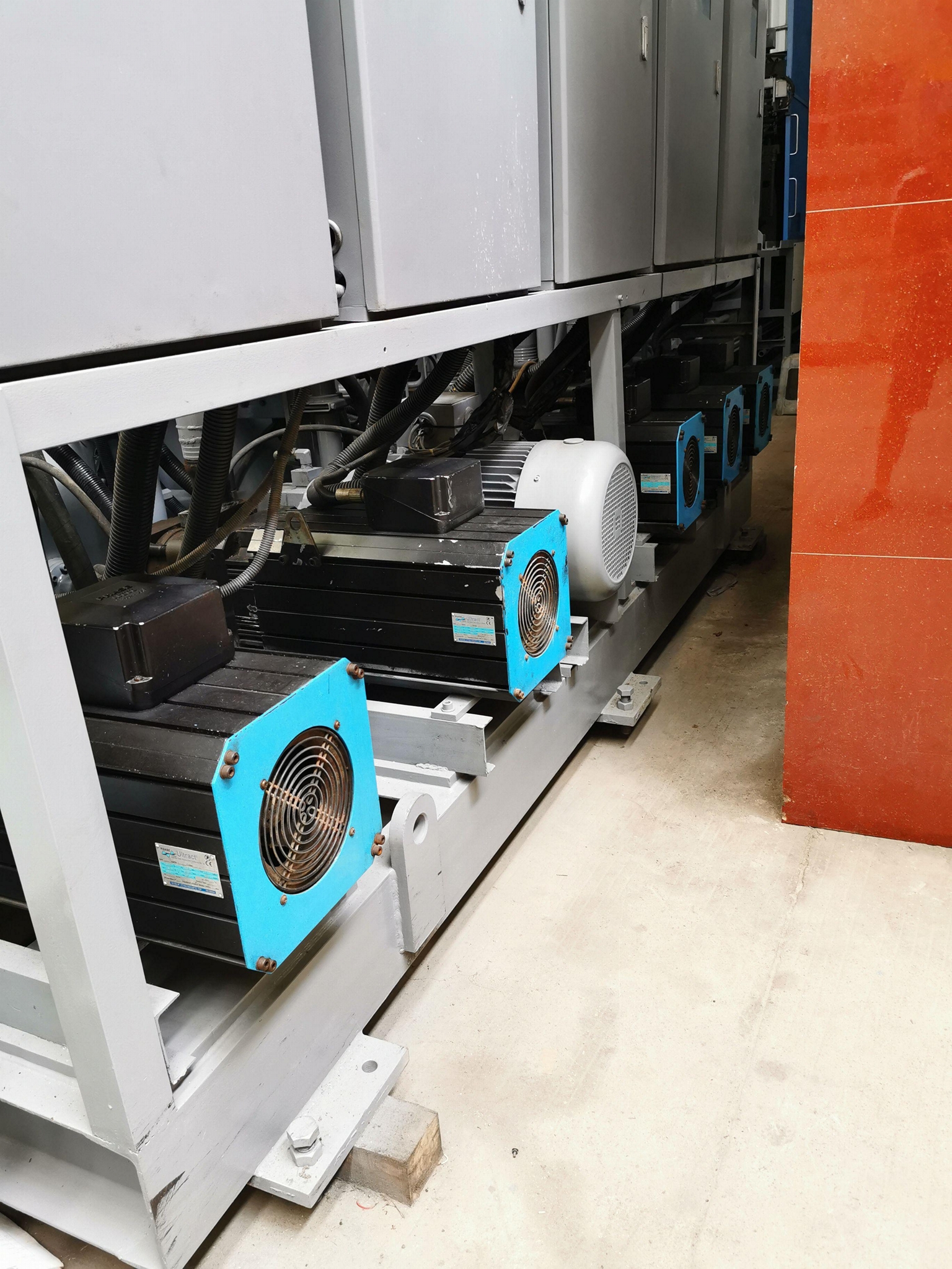 Japan Mitsubishi 2500t used Plastic Injection Molding Machine - 2500MMV ...