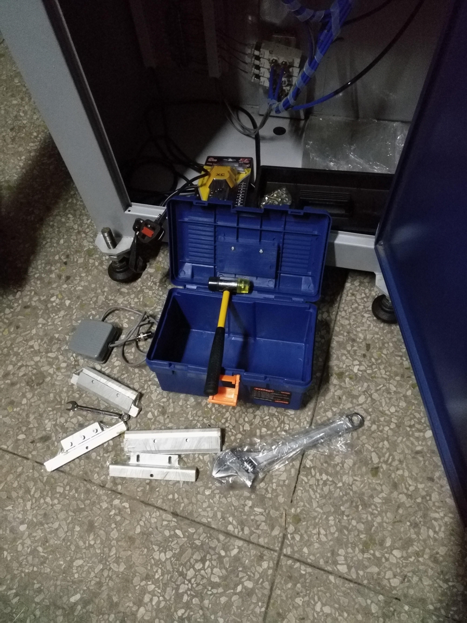 Φ510mm large oil drum Servo drive screen printing machine - TM-1800G - Tamprinter (China ...