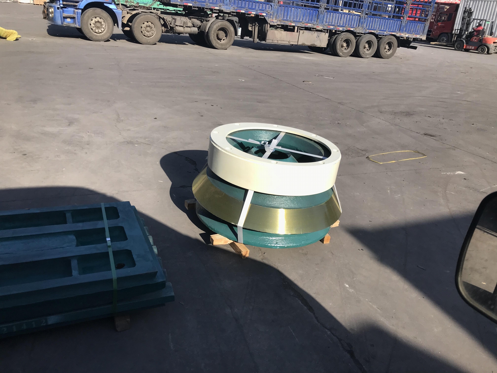 Metso cheek plate, frame plate, counterweight plate - HP, GP, C ...