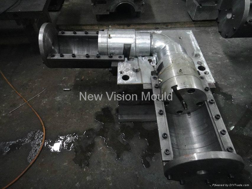 90 degree drainage elbow PVC pipe fitting mold - XSJ-PVC005 - XSJ ...