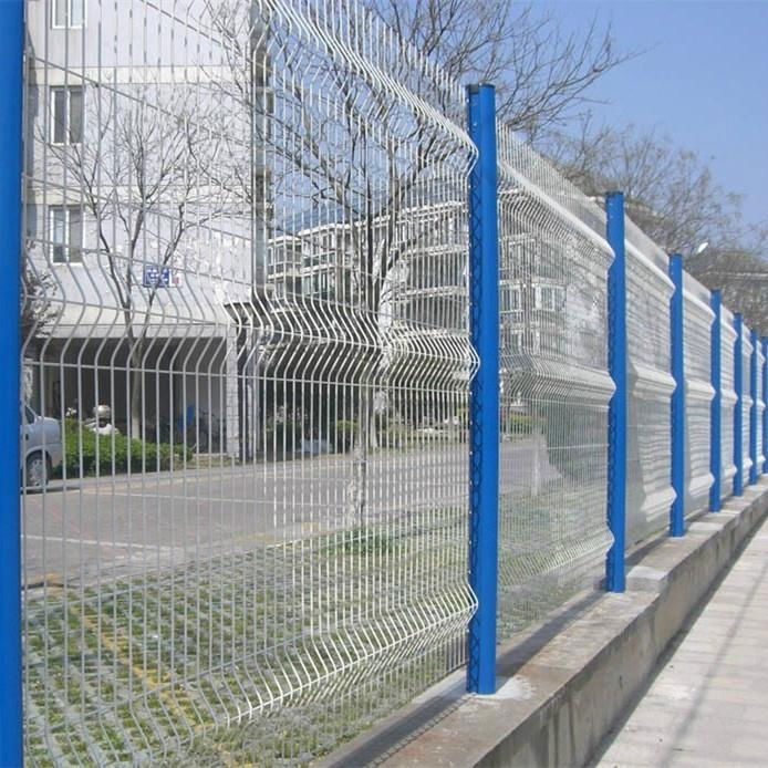 White PVC coated iron wire mesh fence panel low price - DZ-J-fence-02 ...