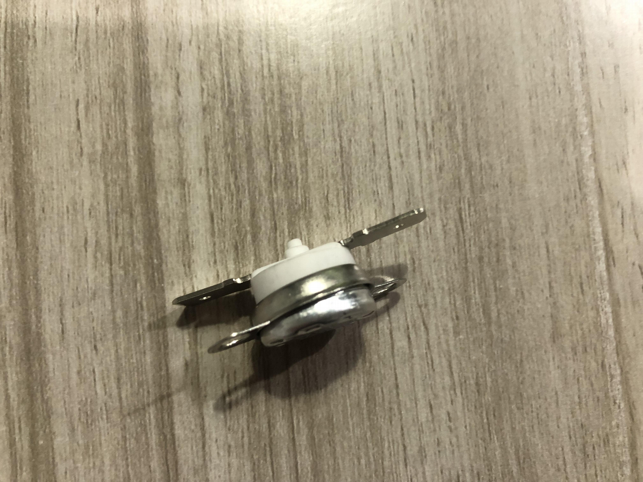 半导体厂管道加热带、管路软式布包加热和KE/TEL炉管温控开关 - 上海市 - 贸易商 - 产品目录 - 艾默生温度保险丝授权分销商