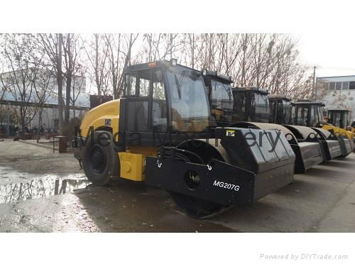 Single drum 7 ton vibratory roller - MG207G - MEGA (China Manufacturer ...