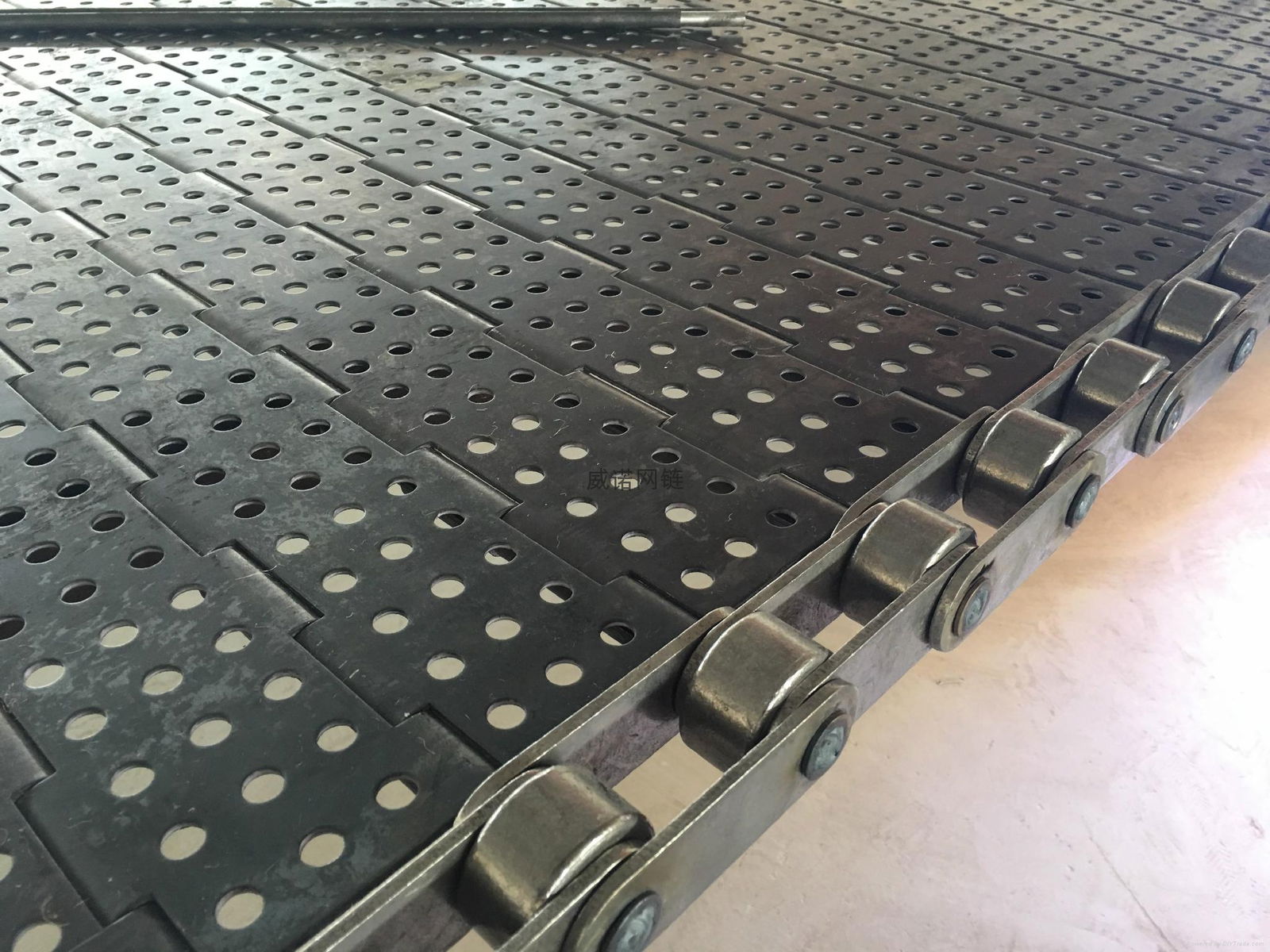 Conveying line chain plate type stainless steel mesh belt - Vinot ...