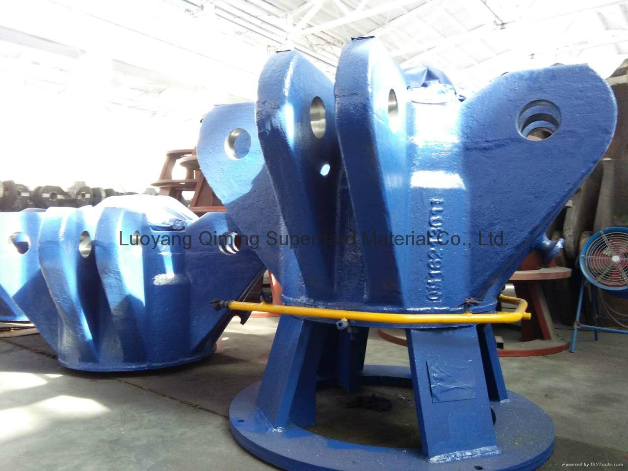 Synthetic diamond making machine HPHT cubic press in Henan China ...