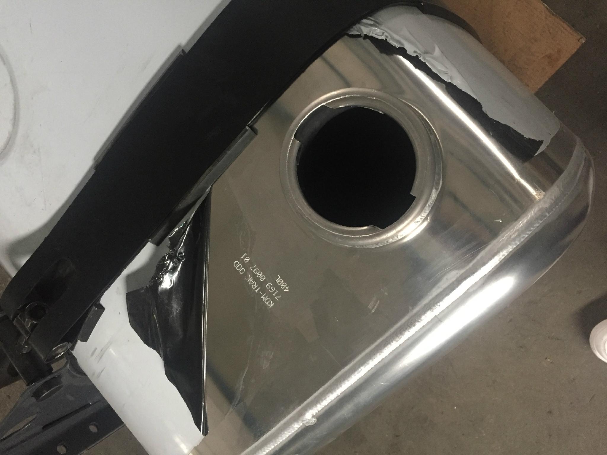 VOLVO FUEL TANK 710X690 (D SHAPE) RESERVOIR - 20503504 (Turkey ...