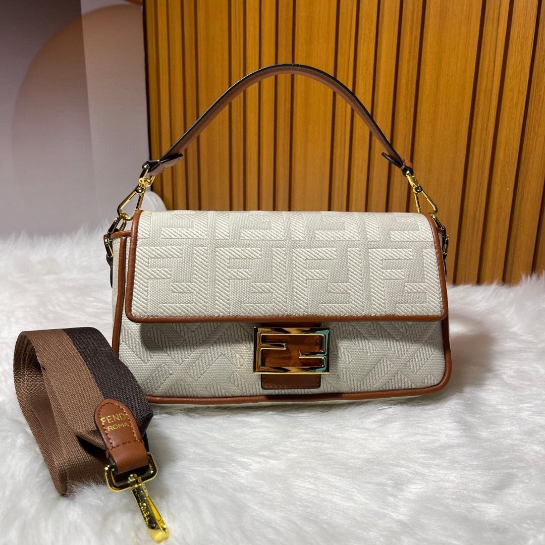 Baguette Jacquard FF bag Baguette bags for women Shop Vintage bags ...