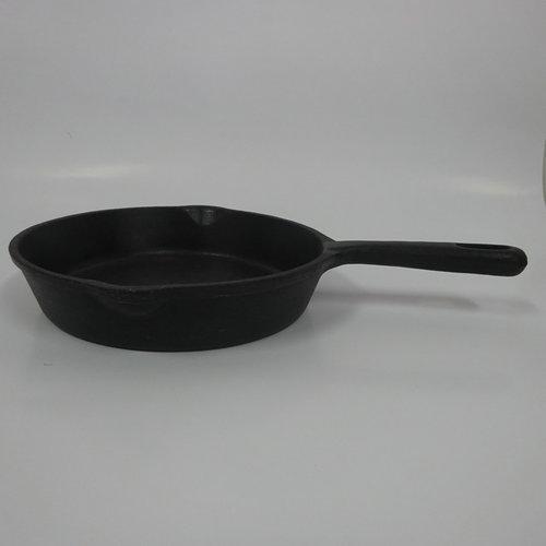 Small Cast Iron Fry Pan - HF10D (China Trading Company) - Pens ...