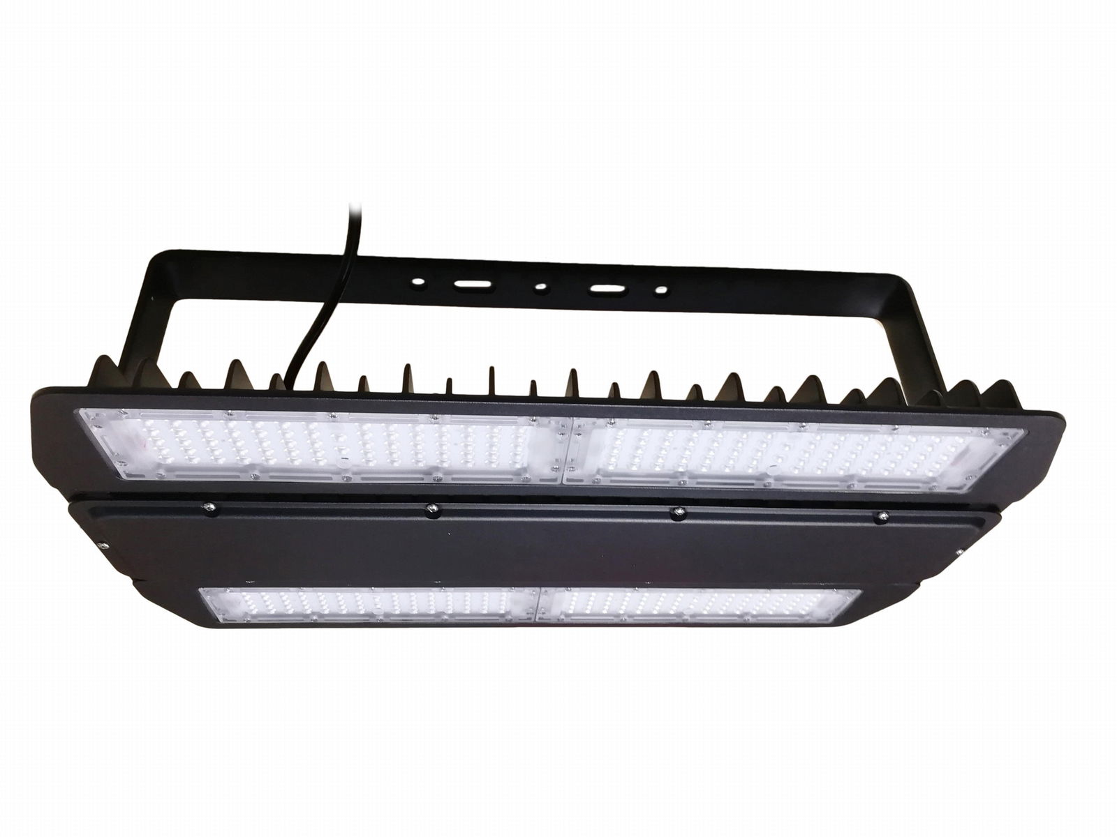 DLC ETL Cree chip 100-277V AC 150W LED Linear High Bay VS GE Albeo ...