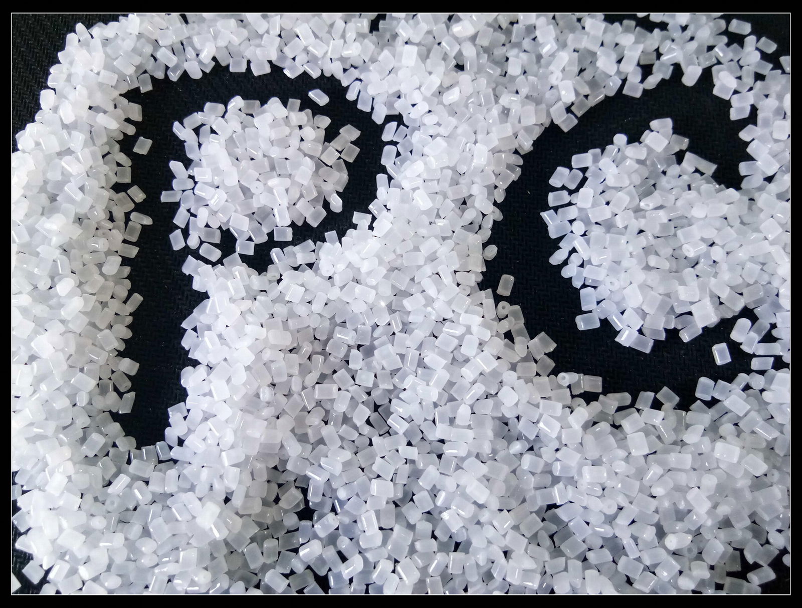 High-performance modified PC resin with light confusion effect - FK ...