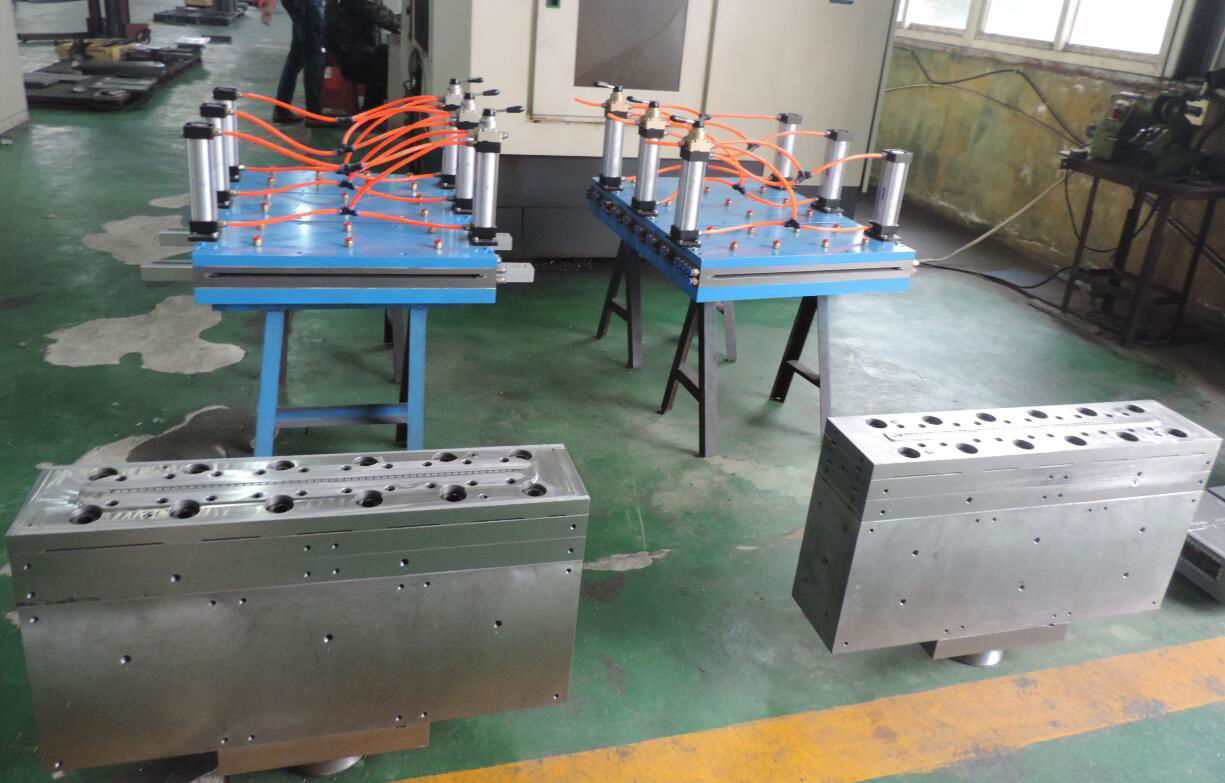 plastic extrusion/extrusion plastic mould/plastic extrusion mould ...