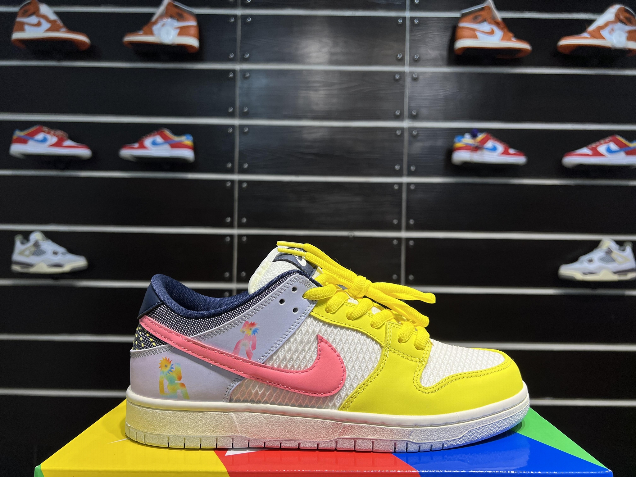SB Dunk Low "Be True" Sb Embroidered Rainbow Low top casual board shoes ...