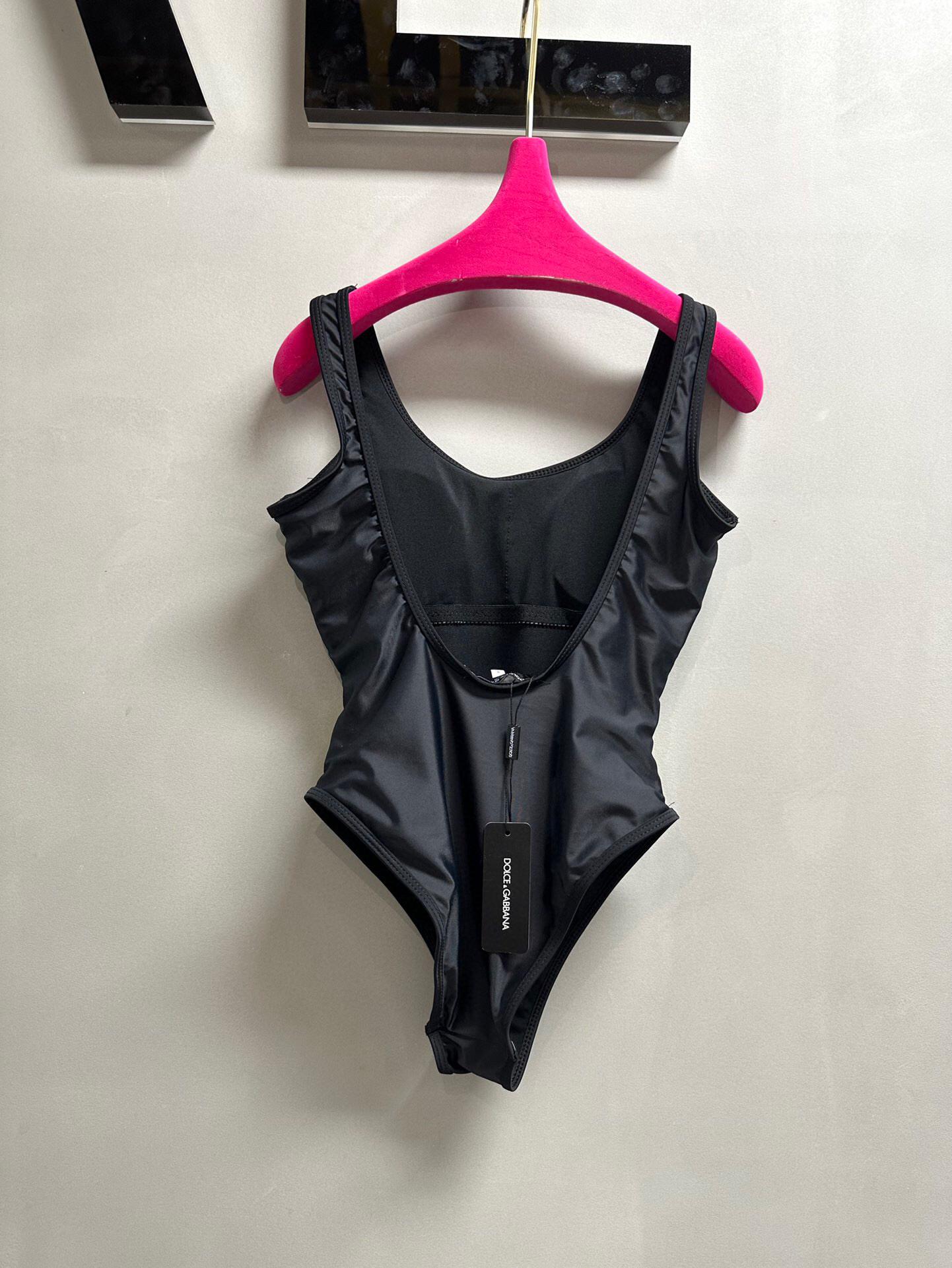 Big logo flower rabbit pattern one-piece swimsuit Year of the Rabbit ...