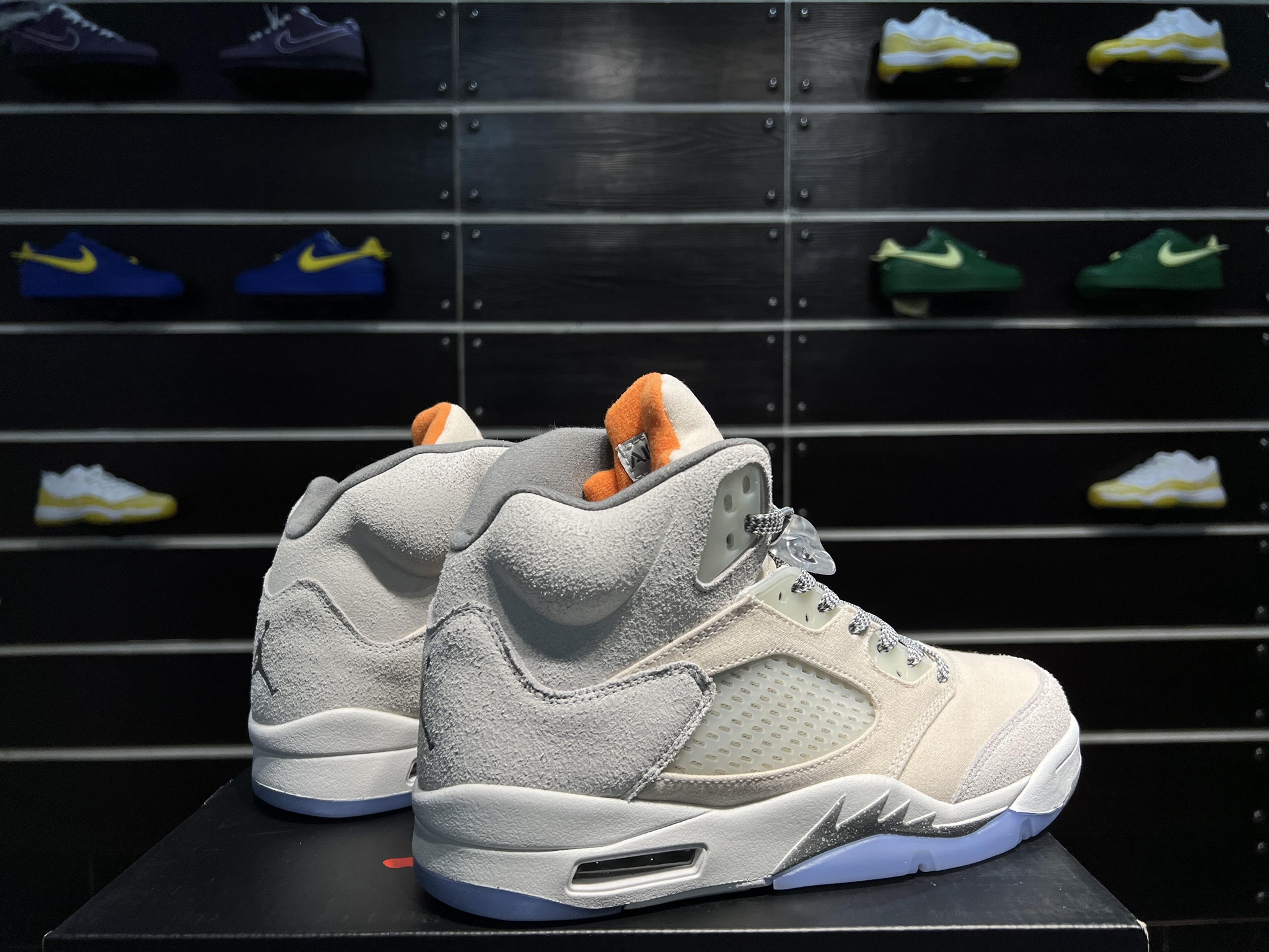 Air Jordan 5 SE Craft "Light Orewood Brown" FD9222-180 - shoes - AJ5 ...