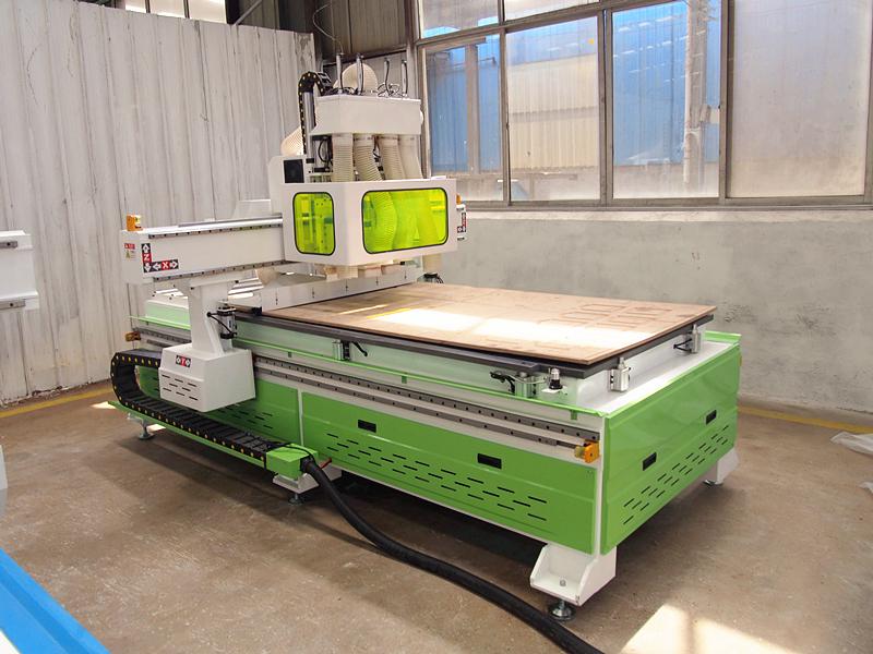 Woodworking CNC cutting machine for Cabinets - 1325 - guangjie (China ...