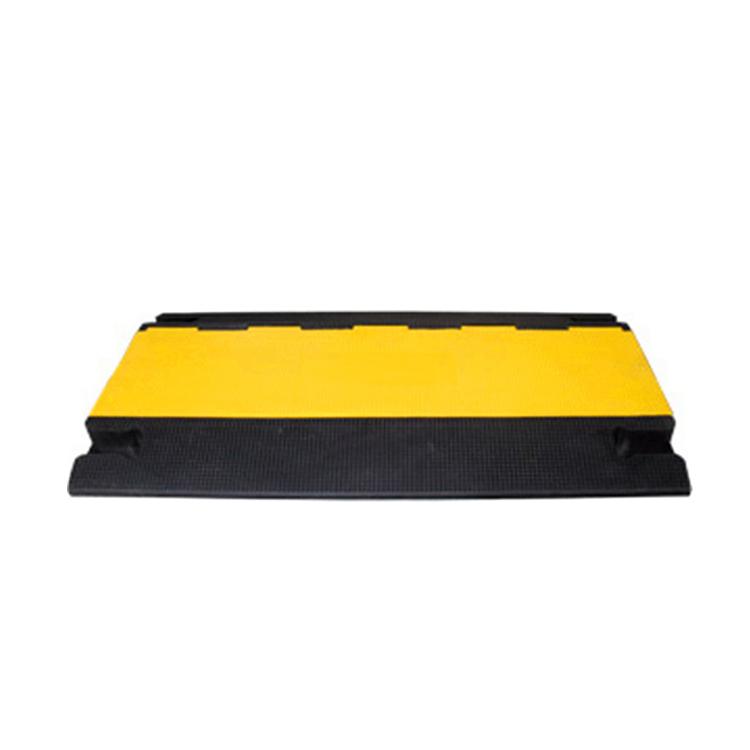 Traffic Safety Electric Proof Cable Protector Speed Bump (China ...