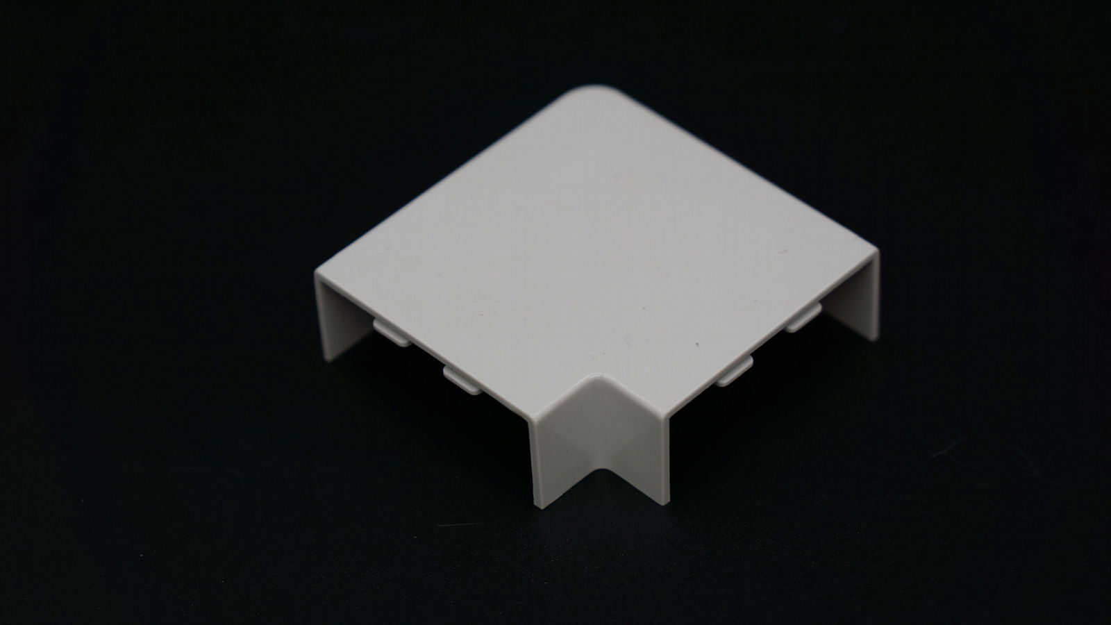 PVC Trunking Wiring Accessories PVC Cable Trunk Fitting for USA Eu SEA ...