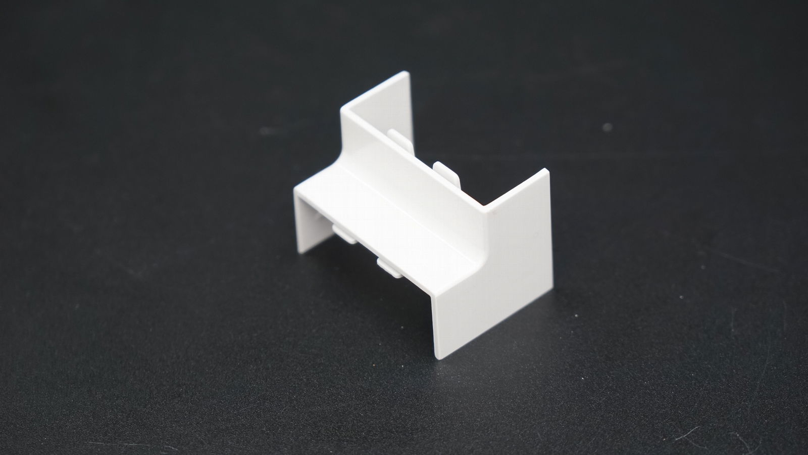 PVC Trunking Wiring Accessories PVC Cable Trunk Fitting for USA Eu SEA ...