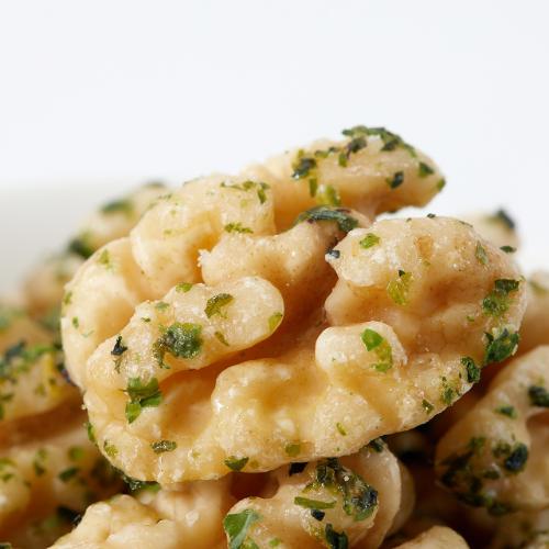 Seaweed flavor roasted peeled walnuts casual snacks - YanRan (China ...