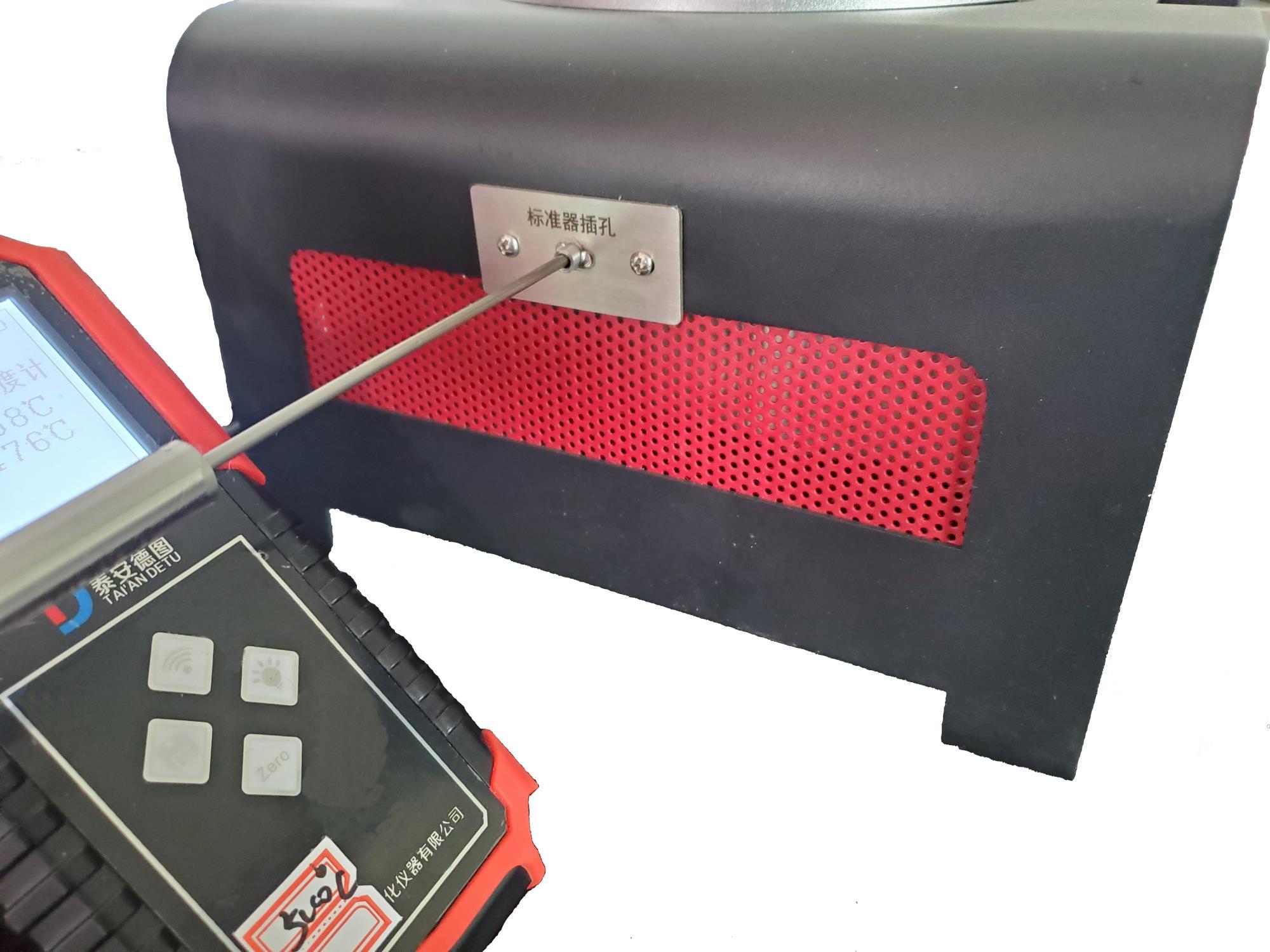 Surface temperature measurement calibration, Portable calibration ...