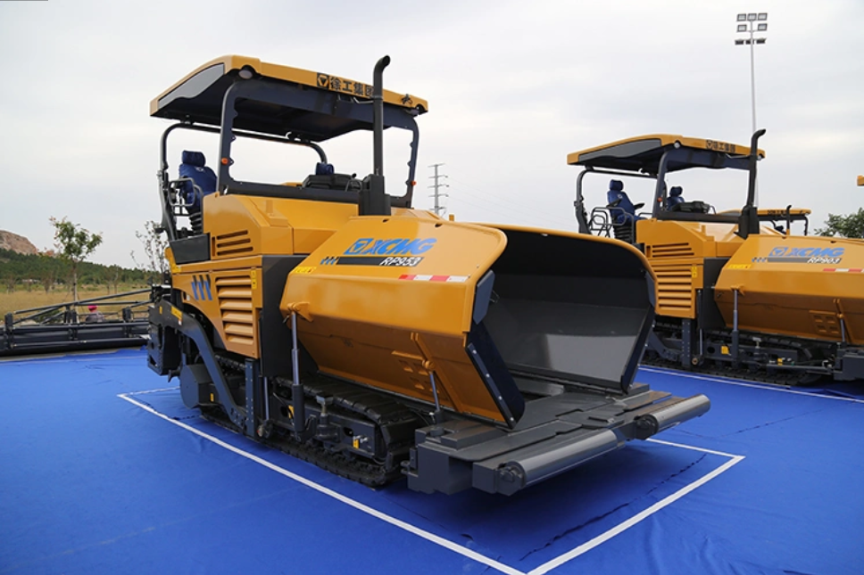 XCMG pave width 9.5m RP953 Road Concrete Paver machine for sale (China Manufacturer ...