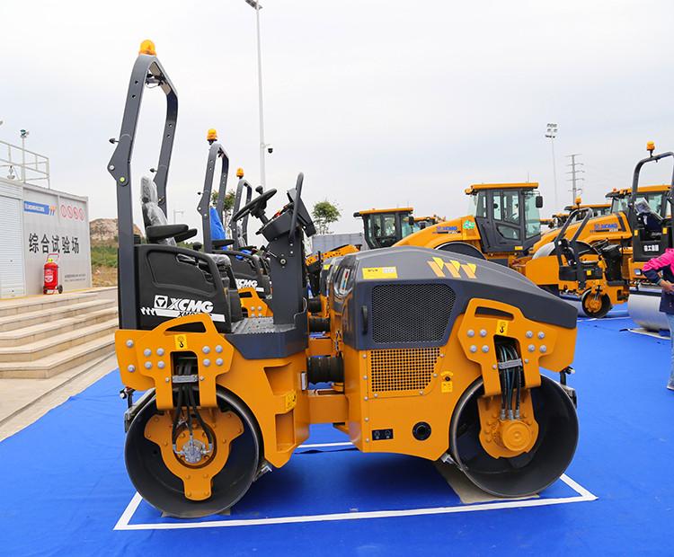 XCMG official vibratory road roller XMR303S 3 tons mini light roller ...