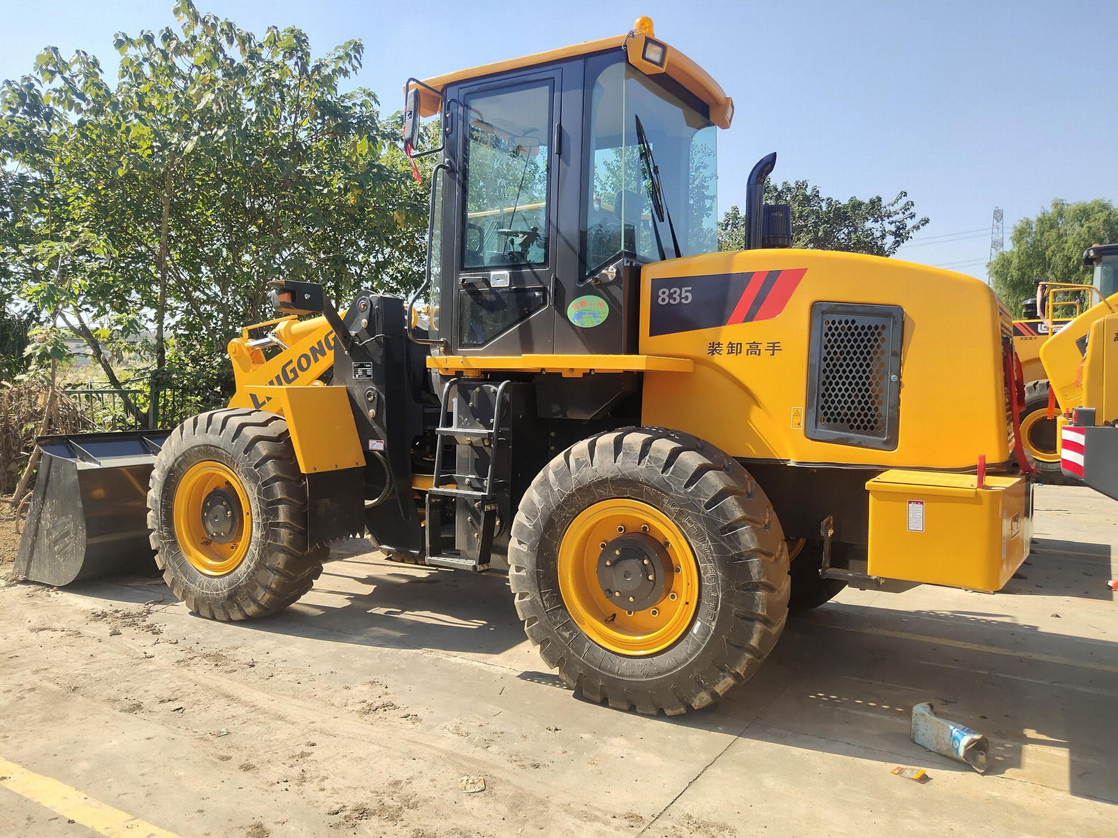 Large quantities of used Liugong 835 loaders for sale (China Trading ...