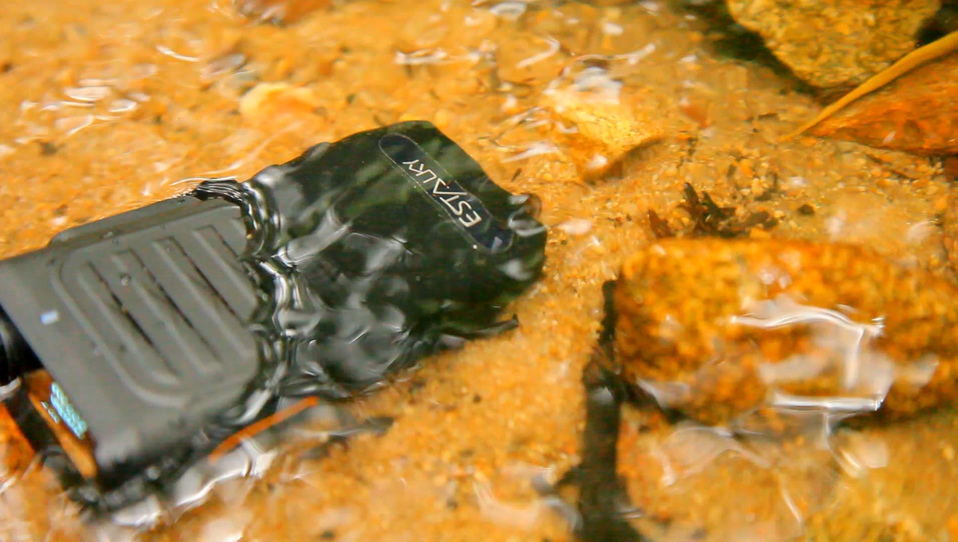 E550 Android LTE POC Radio with Waterpoof IP67 PTT Phone Smart Walkie ...