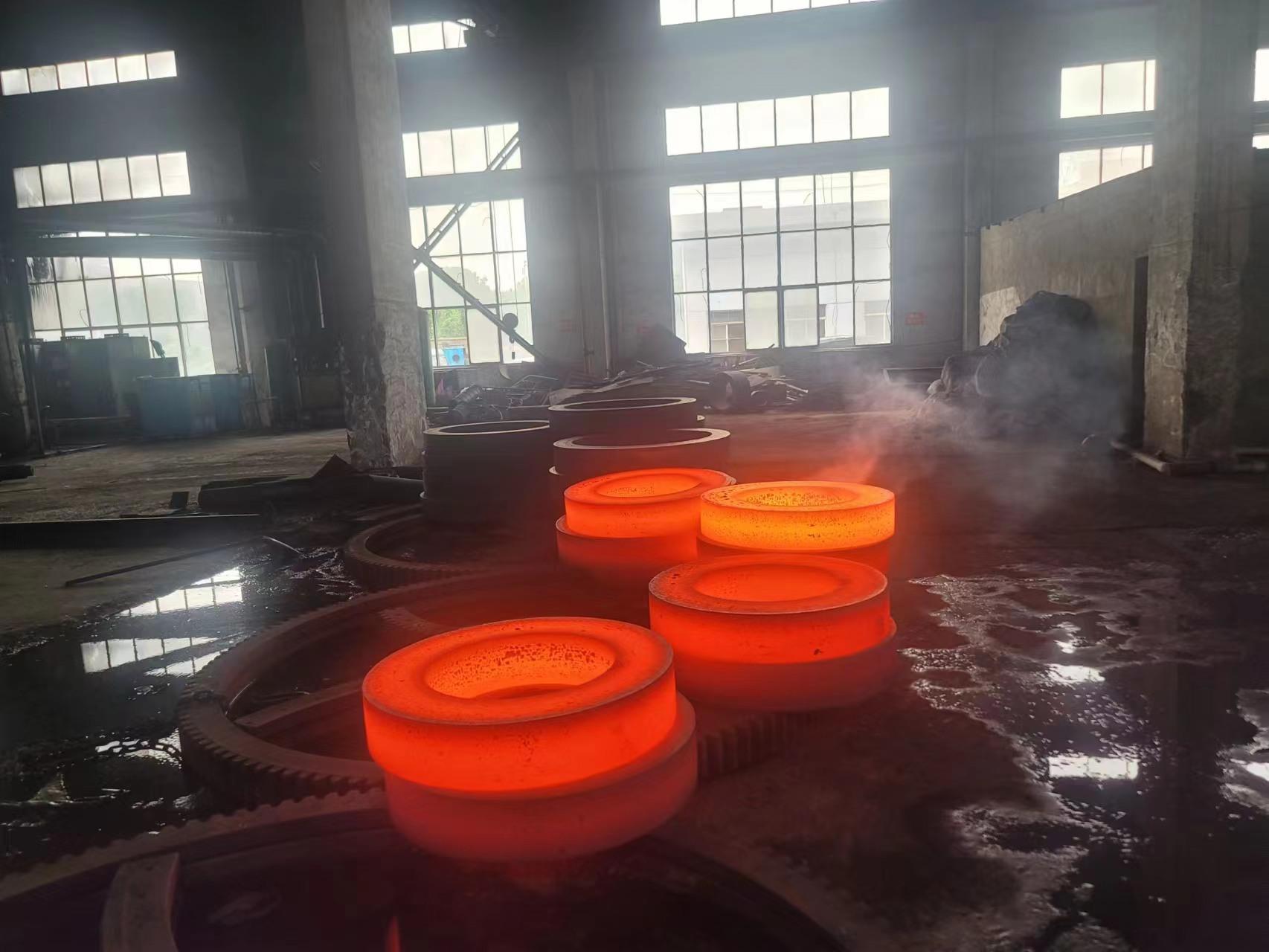 8620 Ring Gear Forgings 20CrMnTi Forged Gear Rings (China Manufacturer ...