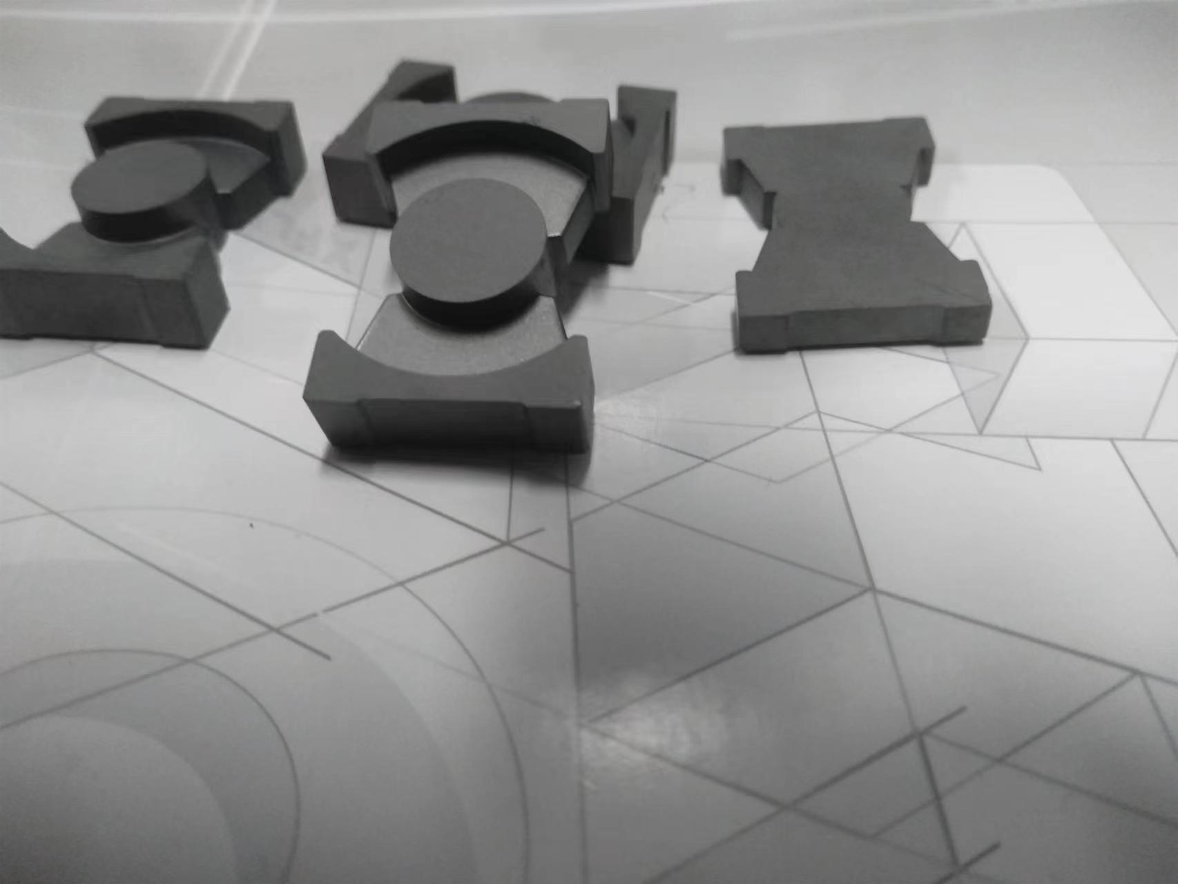 Imported Ferrite Cores of RM Series such as RM6/I, RM8/I, etc ...