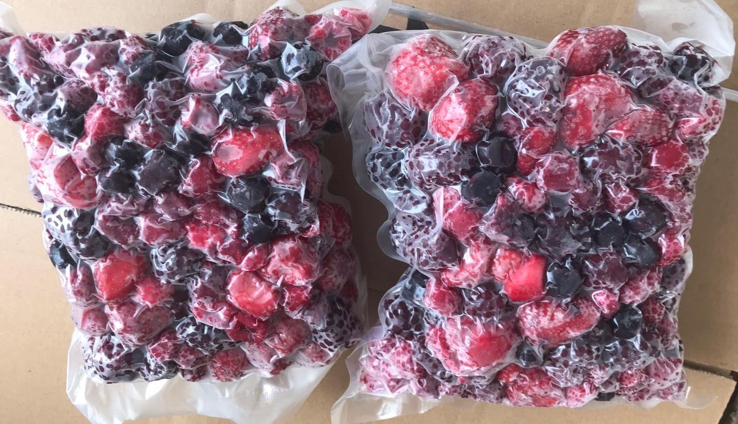 Vacuum packed IQF mixed berries,Frozen mixed berries - SFFB-VFMB - the ...