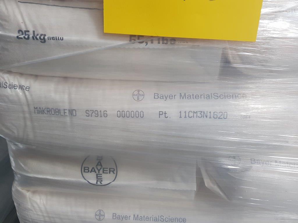 UV-stabilized PC+PBT Makroblend UT6007