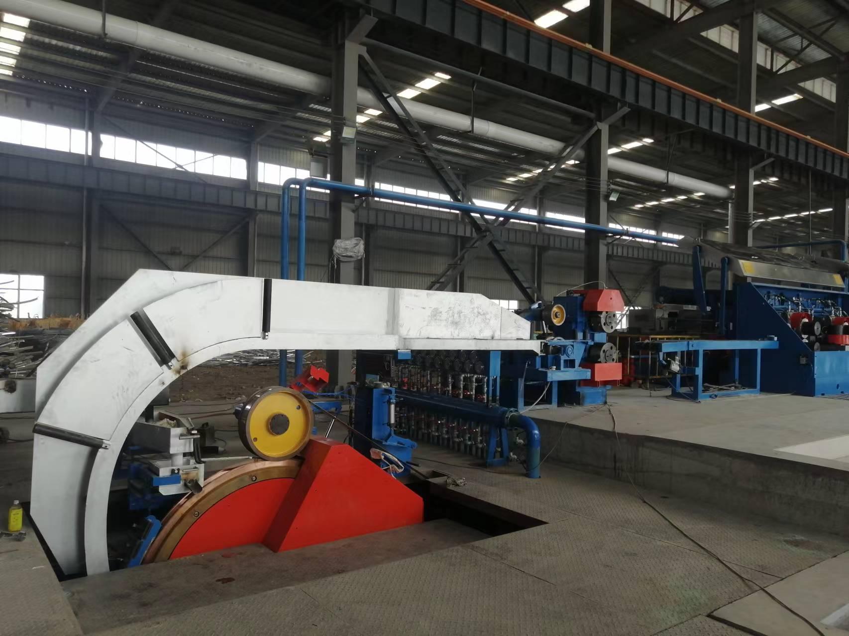 Large output full two roll aluminum rod continuous casting and rolling