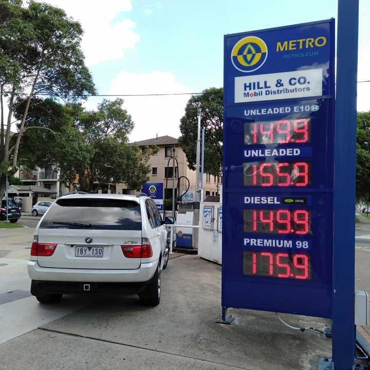 RF wireless control Custom 888.8 red led fuel price sign display board ...